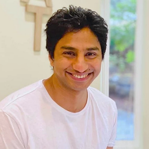 Ascend to MAANG level GenAI Product Management by Mahesh Yadav on Maven